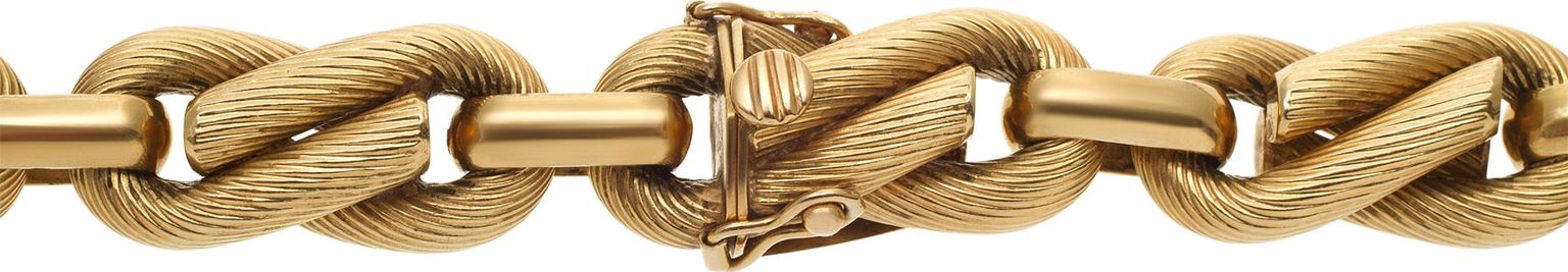 Infinity Link Chain in 18k yellow gold. 32 inch length.